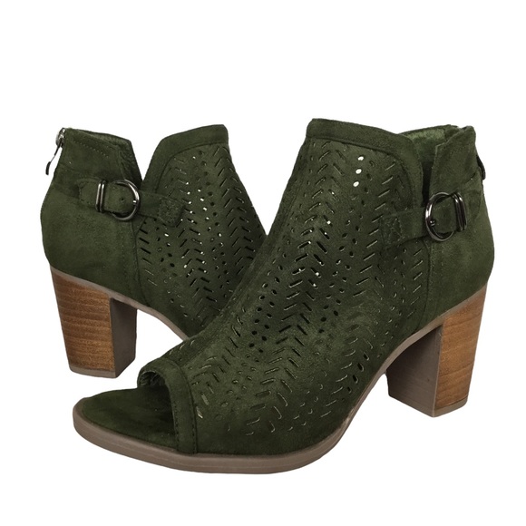 LOB Footwear | Shoes | Lob Footwear Laser Cutouts Peeptoe High Heel ...